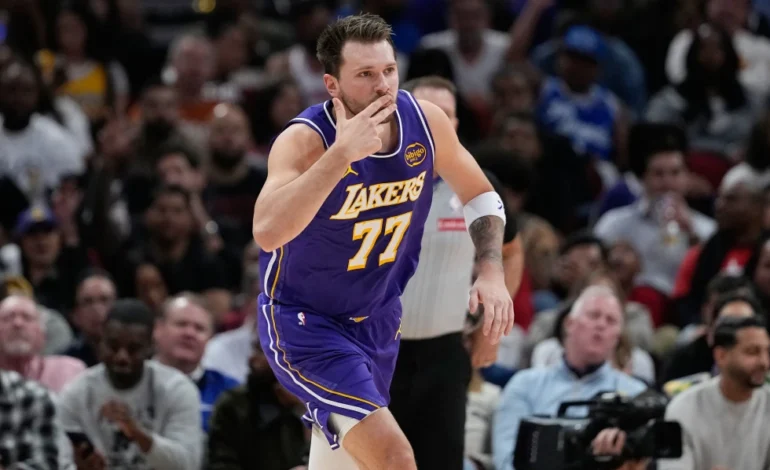 Luka Dončić y LeBron James desatan tormenta: Lakers suman su séptima ...